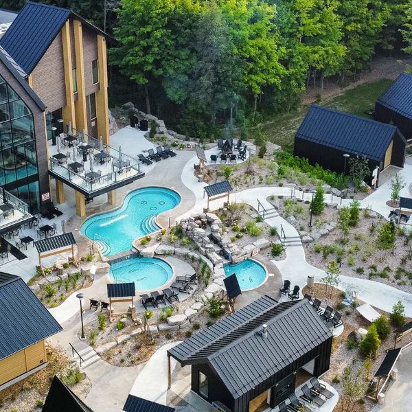 Horseshoe resort store
