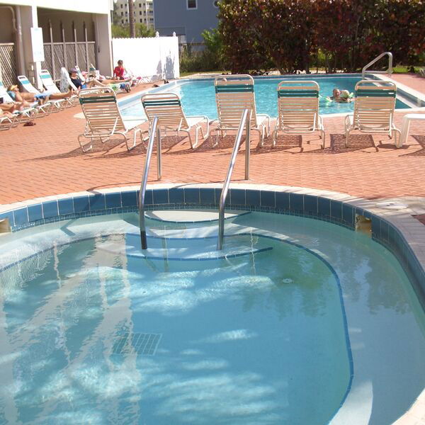 Sand Pebble Resort | RedWeek